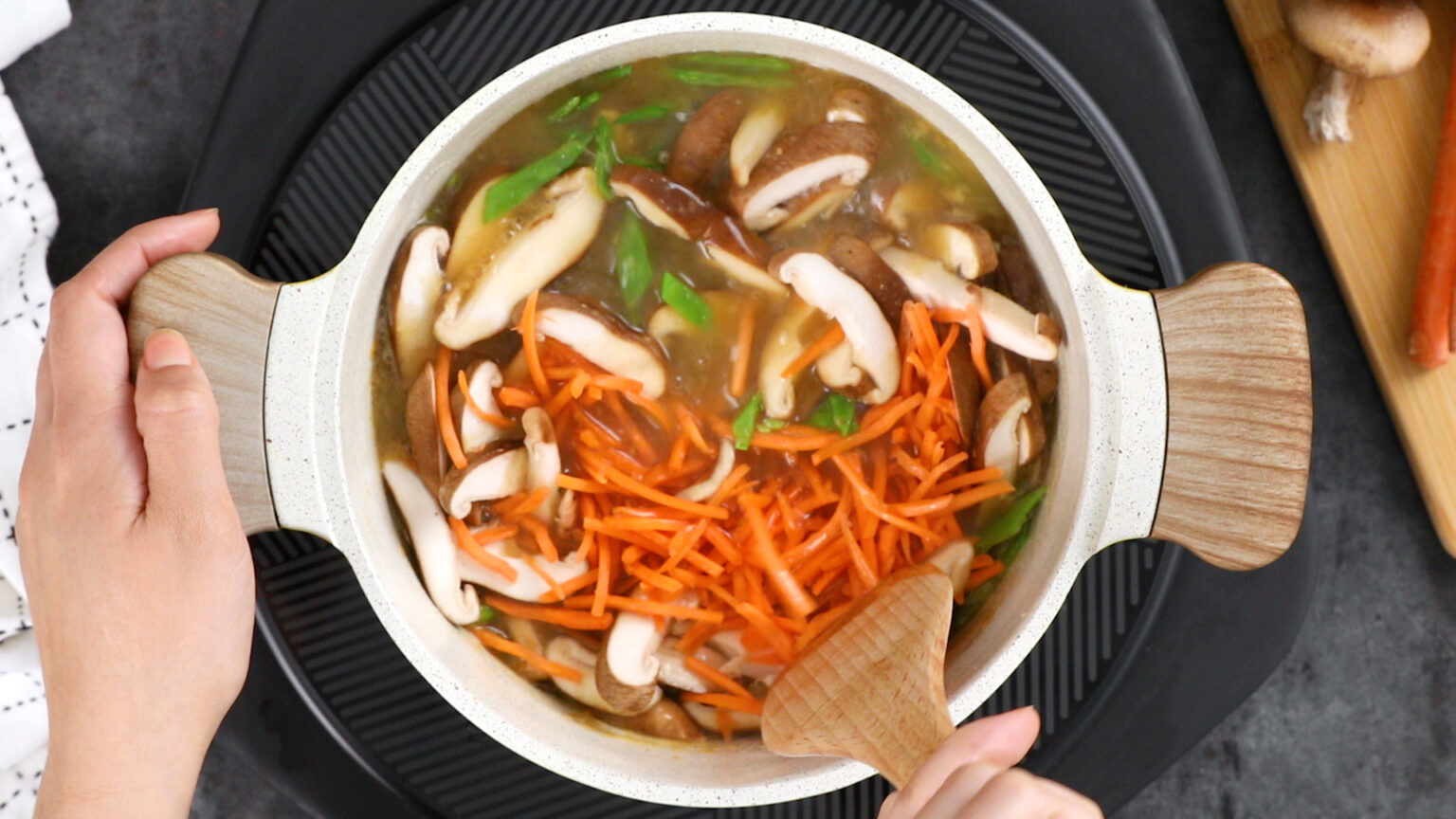 6 Ways to Use Chicken Bone Broth: Sipping and Cooking - Bell & Evans